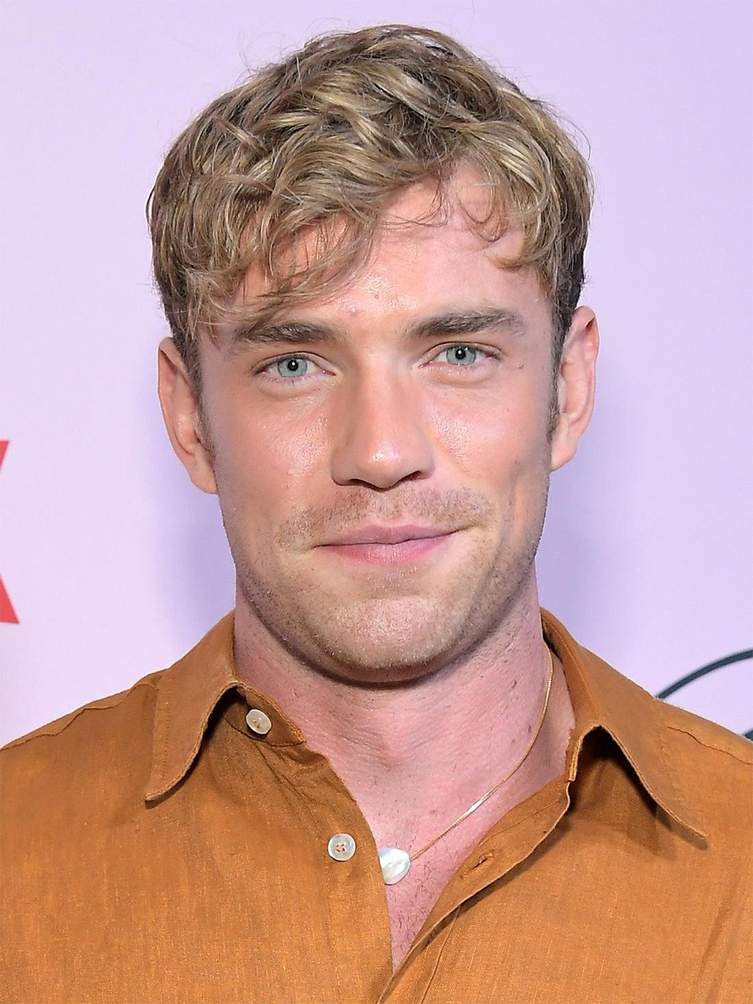 Actors Froy Gutierrez and Zane Phillips spotted kissing at the Gitano ...