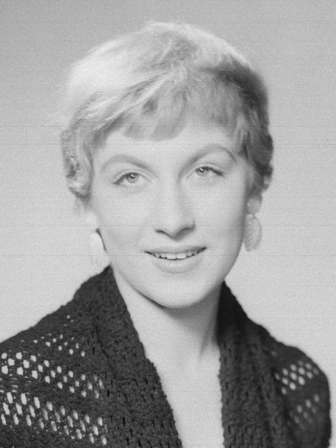 Ann Lynn Pictures - Rotten Tomatoes