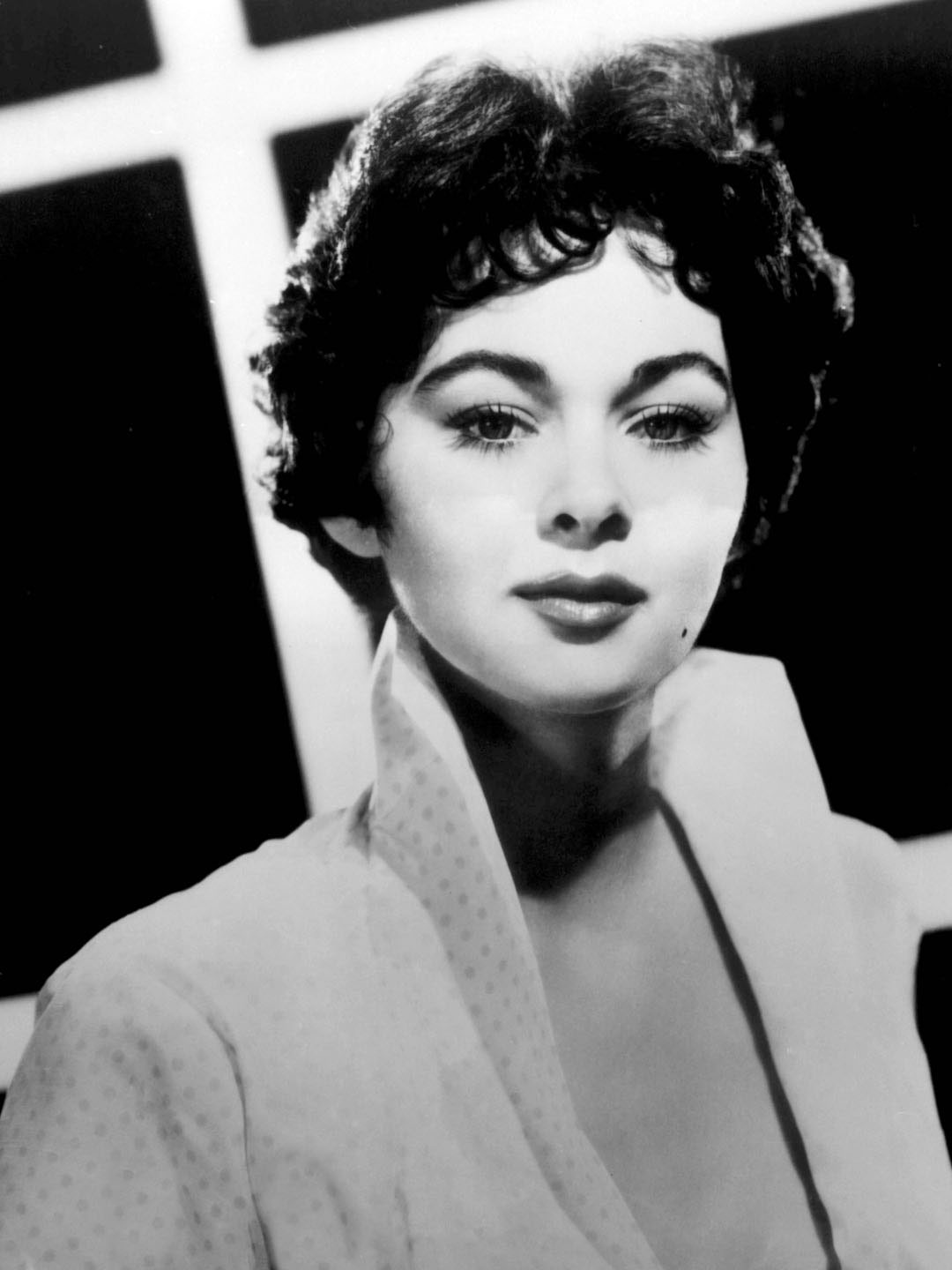 Maria English Pictures - Rotten Tomatoes