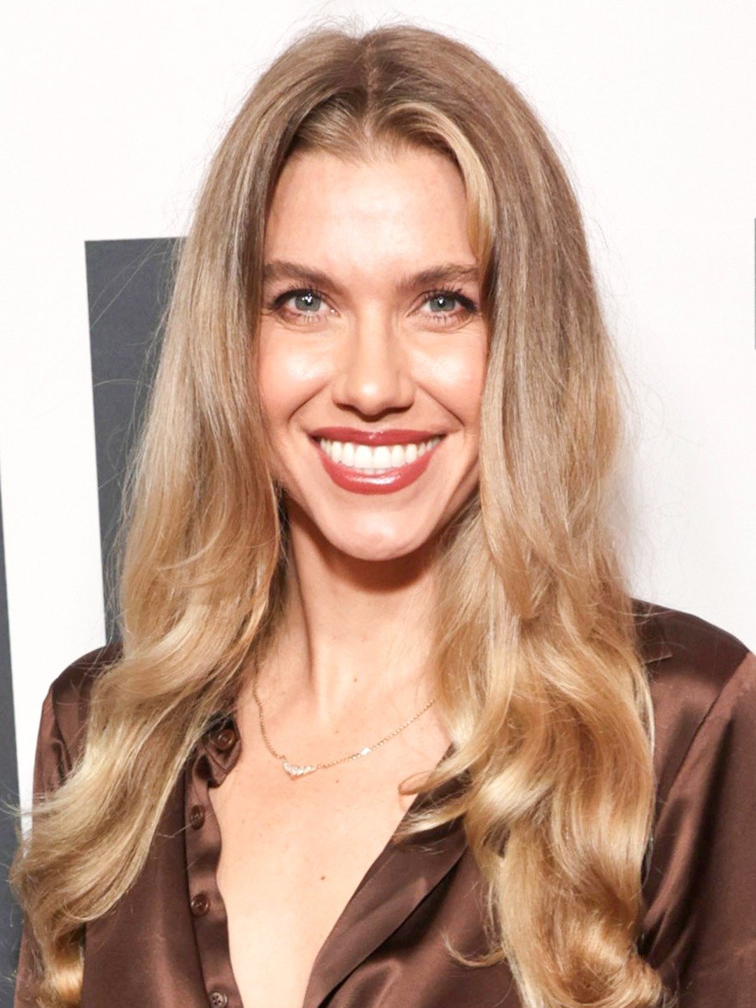 Shannon Dee Pictures - Rotten Tomatoes