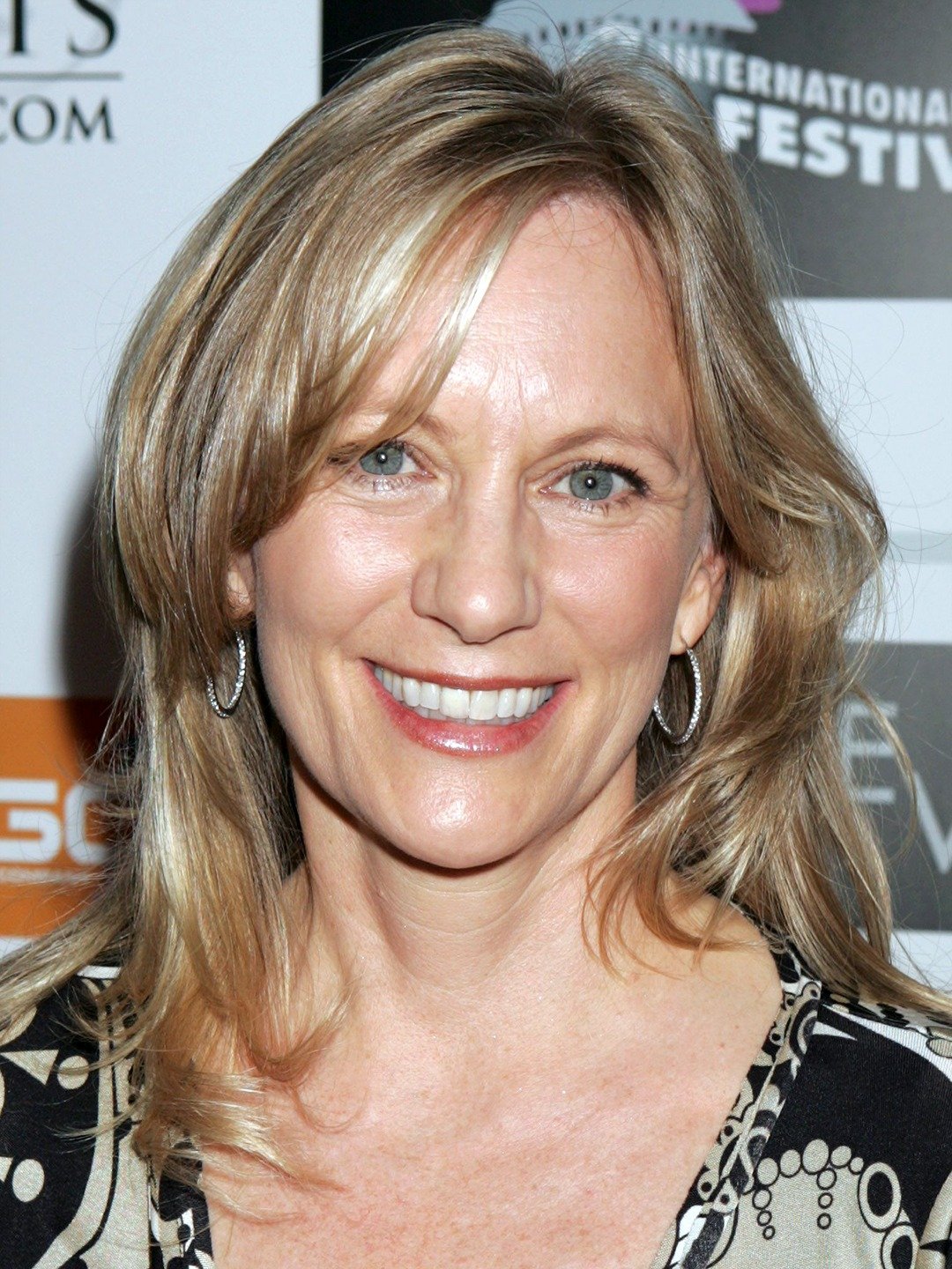 Lisa Demaine Pictures - Rotten Tomatoes