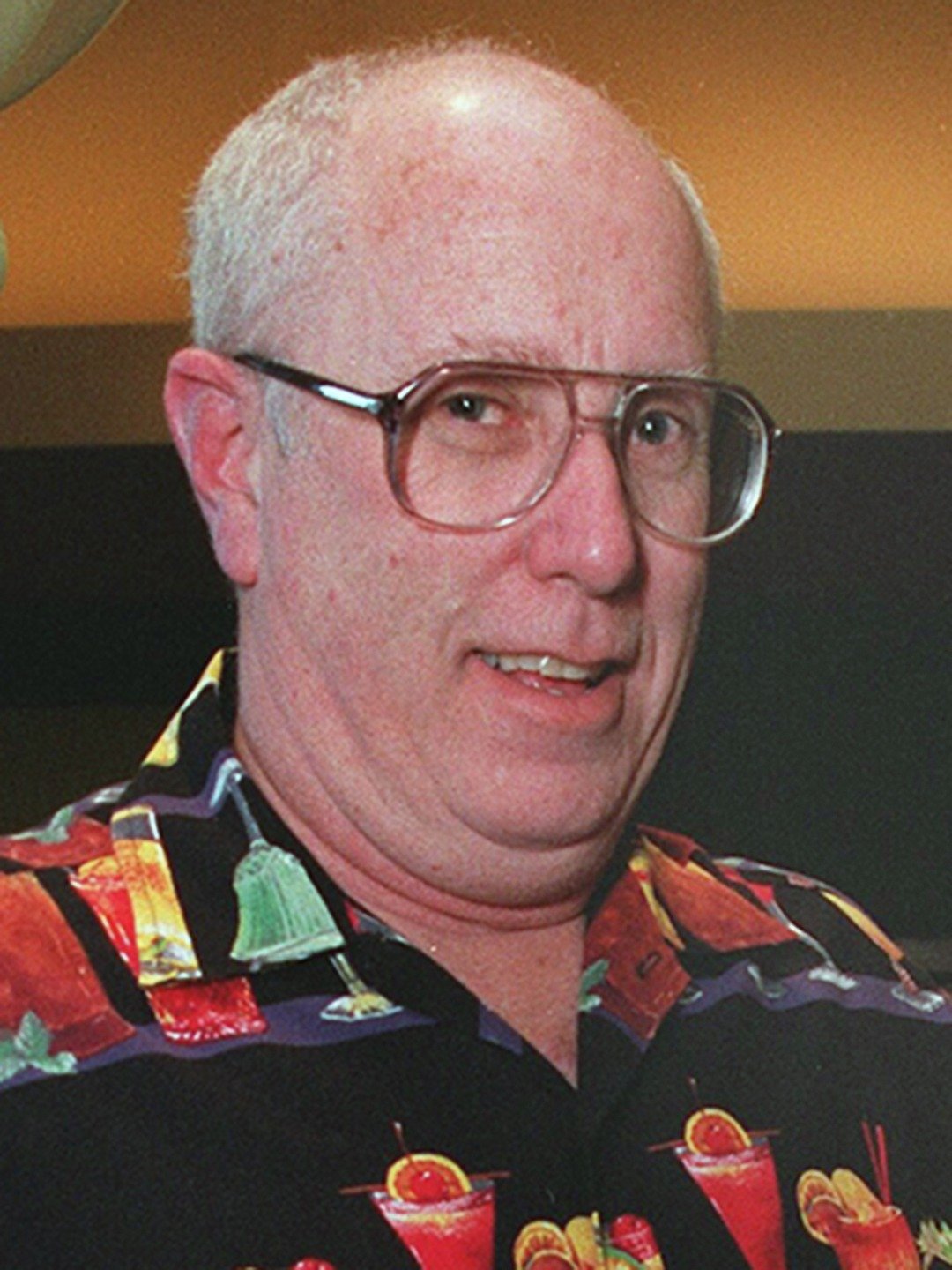 Ron Thom's Instagram, Twitter & Facebook on IDCrawl