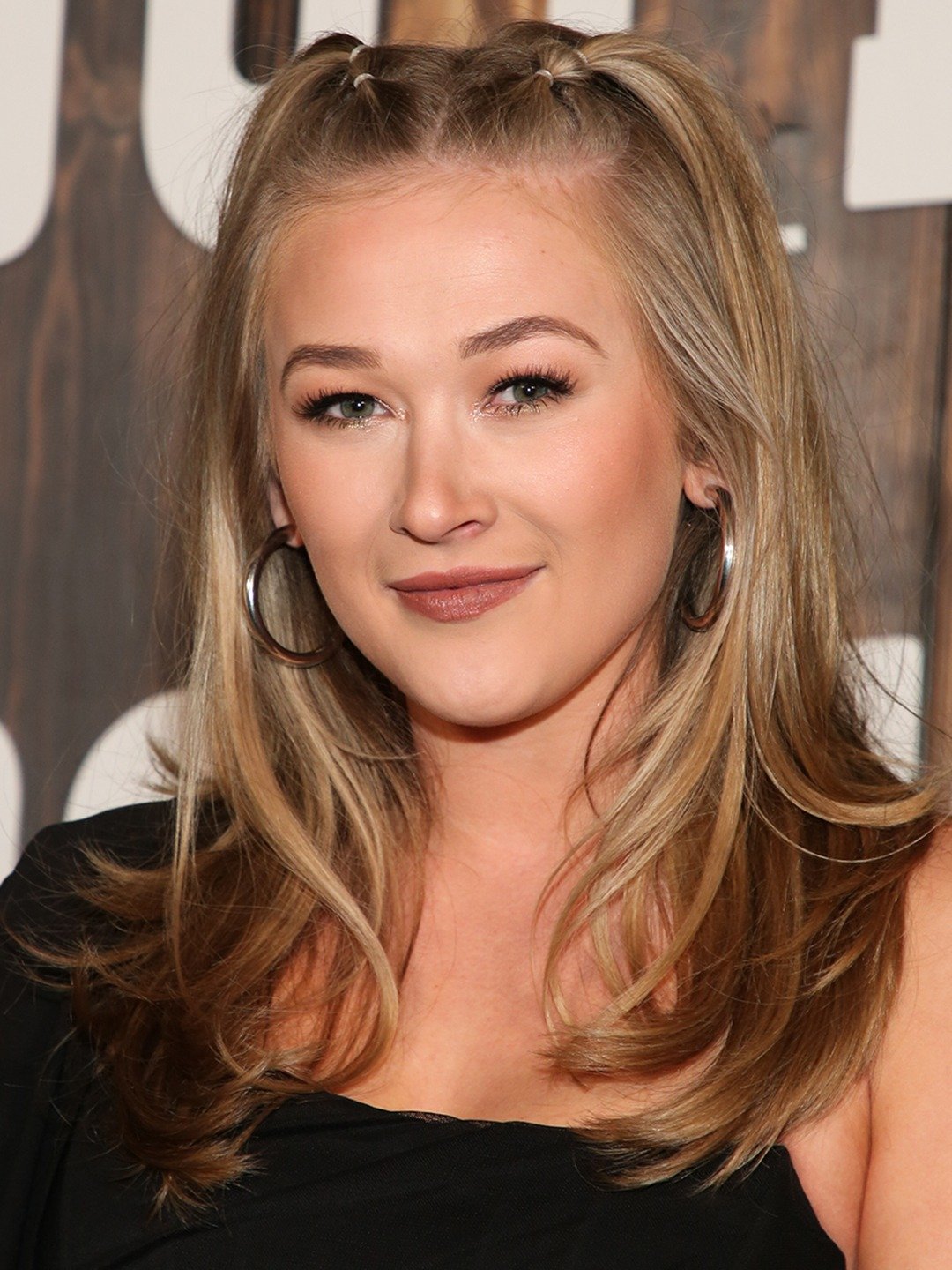 Skylar Witte Pictures - Rotten Tomatoes