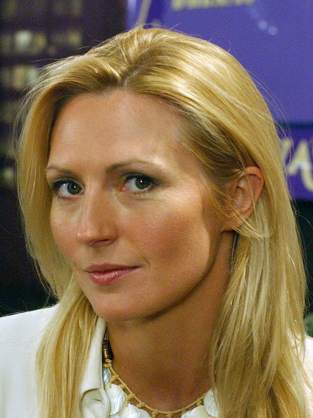 Helen Grace Pictures - Rotten Tomatoes