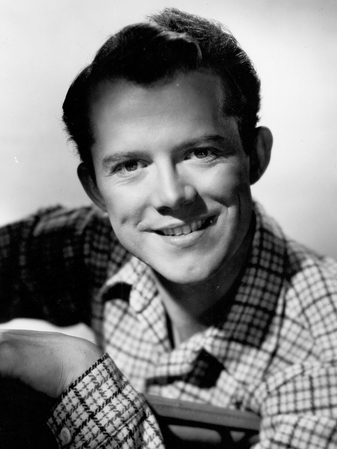 Lon McCallister Pictures - Rotten Tomatoes