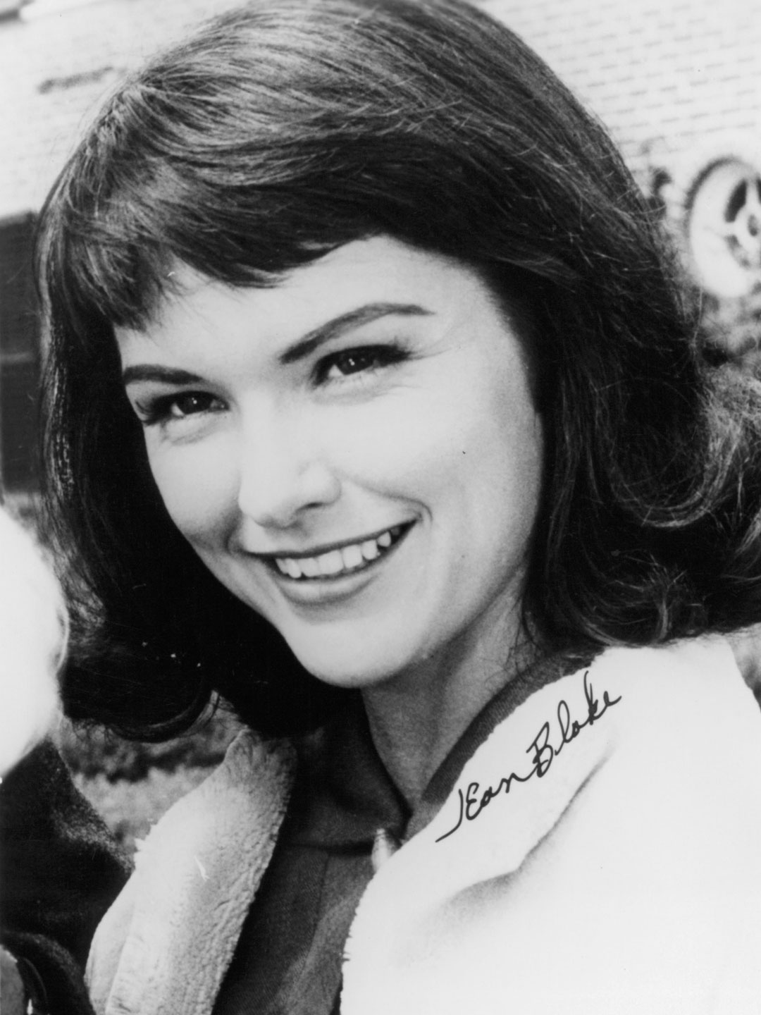 Ellie Hayes's Instagram, Twitter & Facebook on IDCrawl