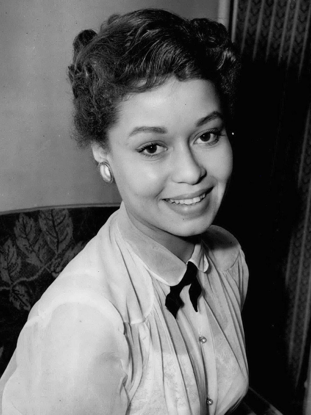 Isabel Cooley Pictures - Rotten Tomatoes