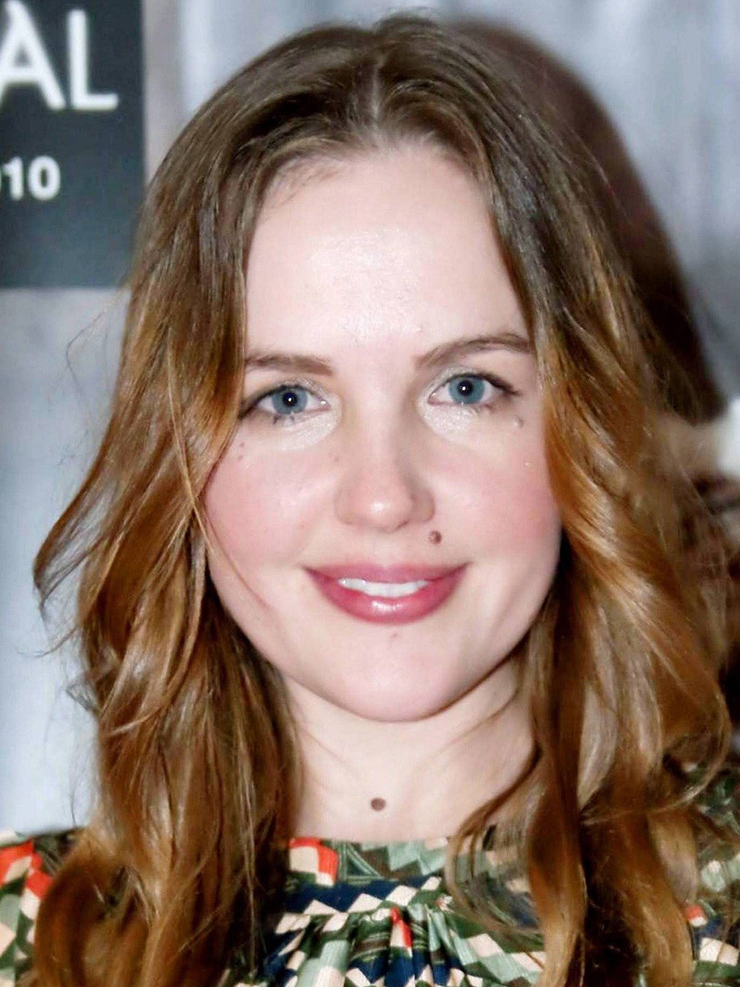 Victoria Thaine Pictures - Rotten Tomatoes