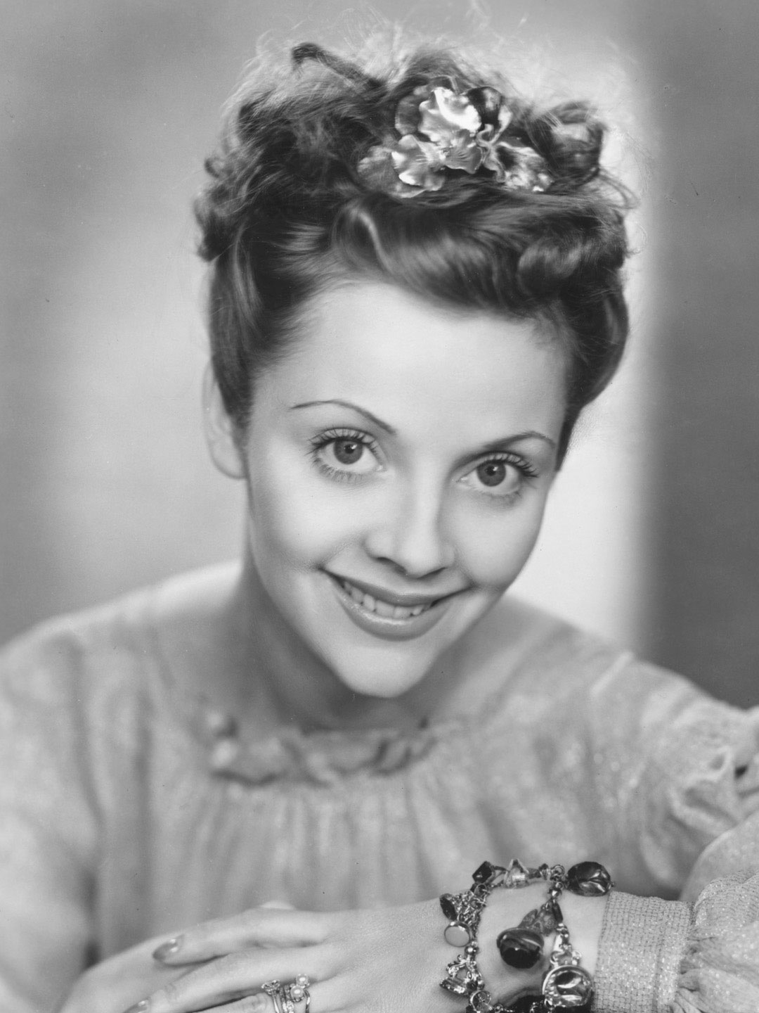 Rene Ray Pictures - Rotten Tomatoes