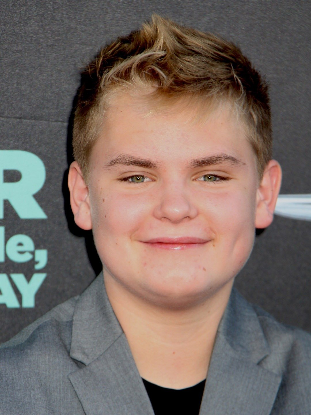 Reese Hartwig Earth To Echo