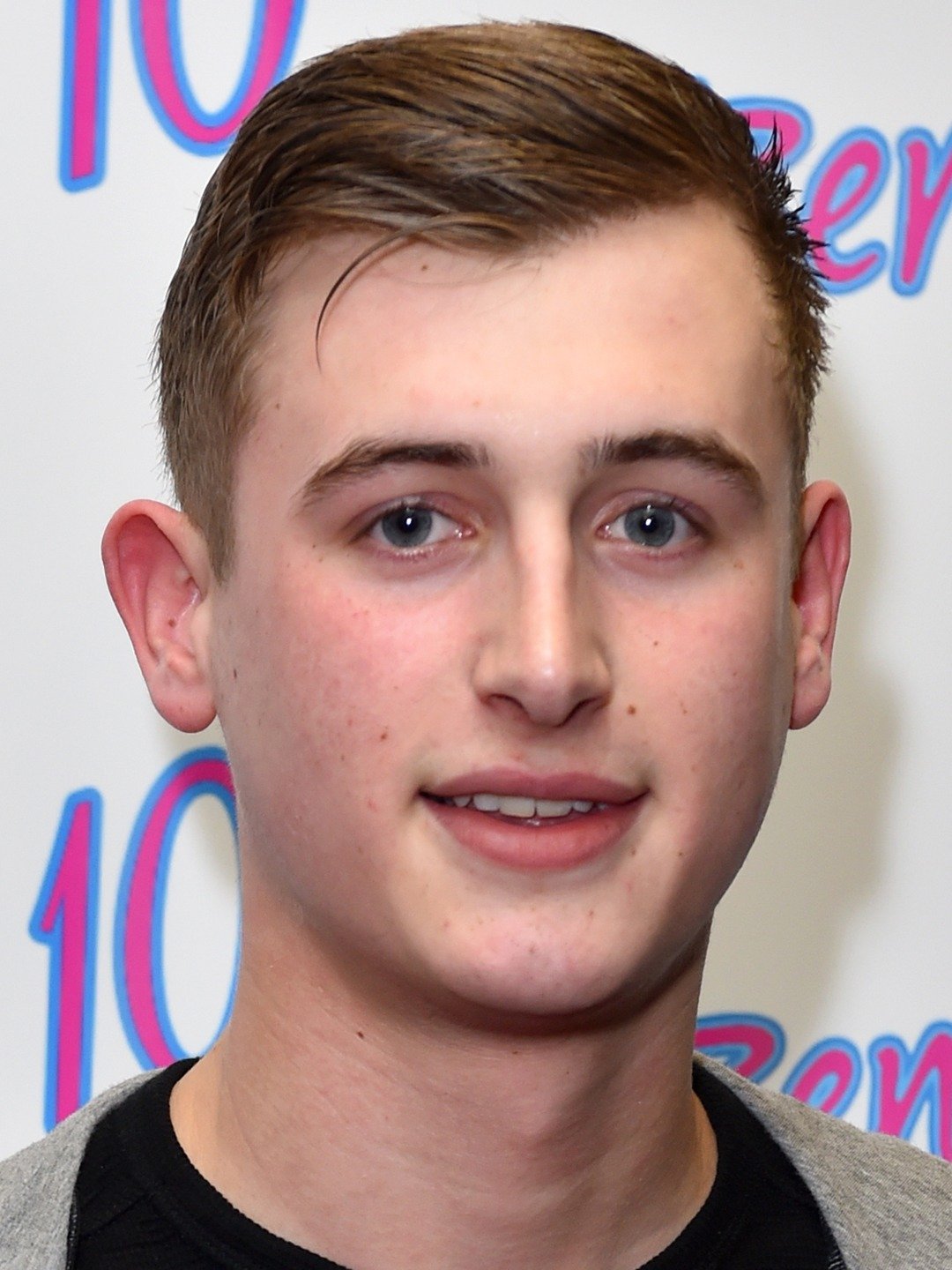 Oliver Stokes's Instagram, Twitter & Facebook on IDCrawl