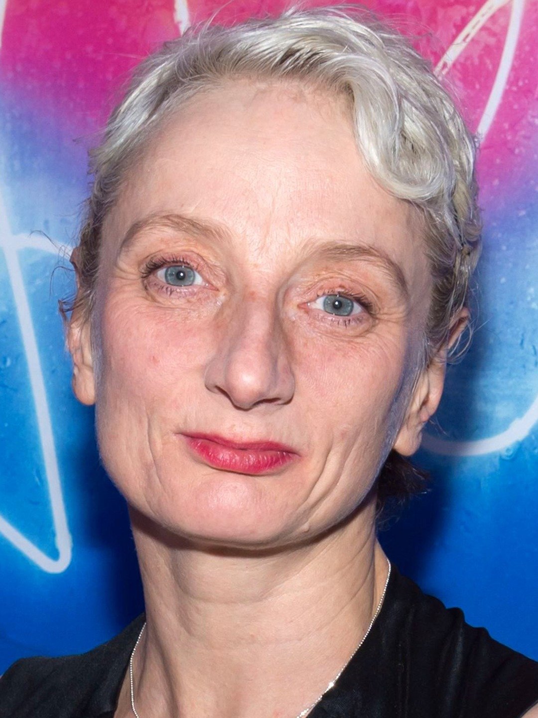 Amanda Lawrence Pictures - Rotten Tomatoes