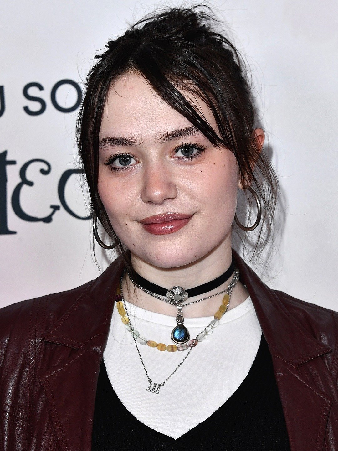 Lucy Loken Pictures - Rotten Tomatoes