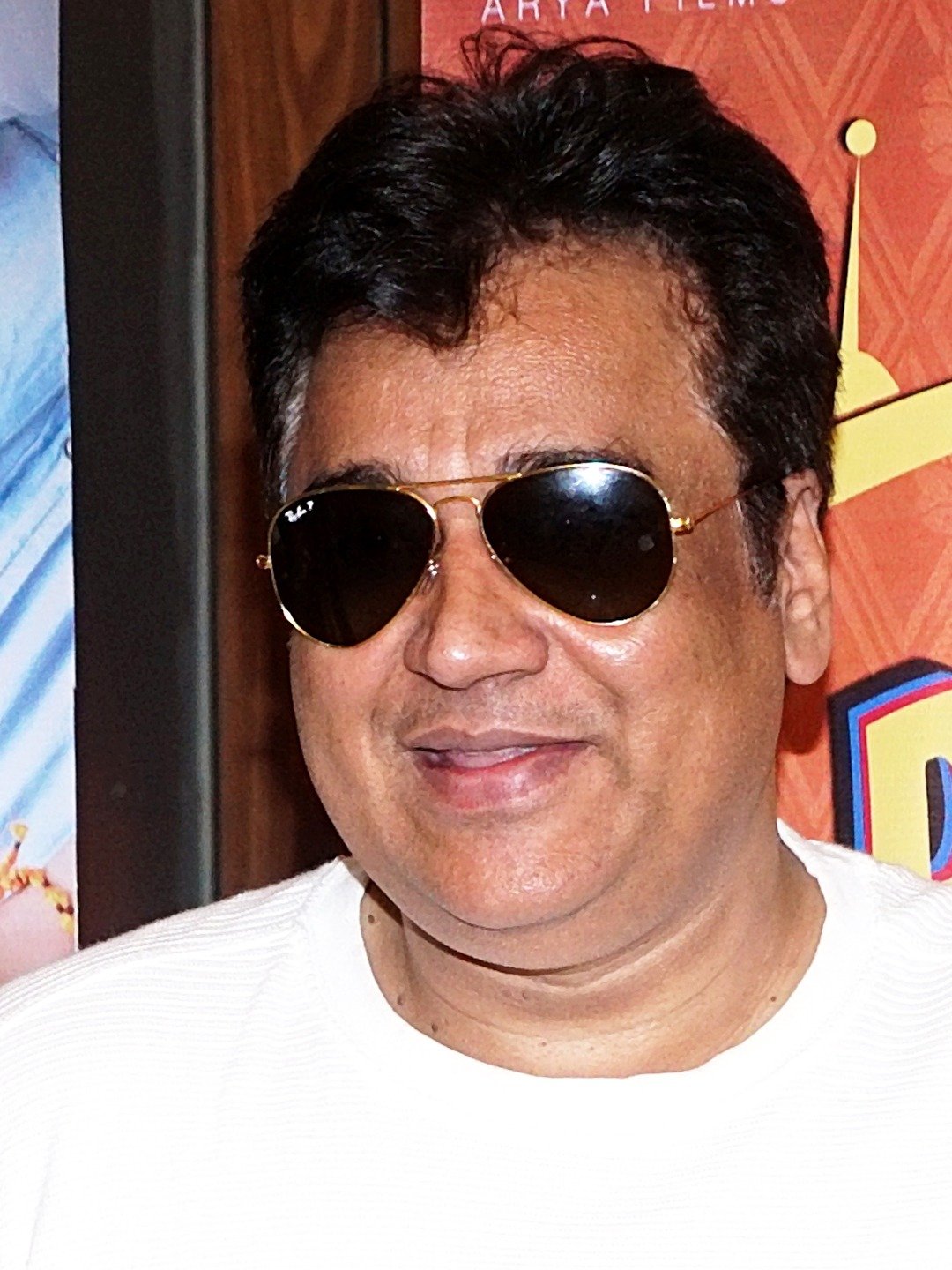 Manu Rishi Chadha Pictures - Rotten Tomatoes