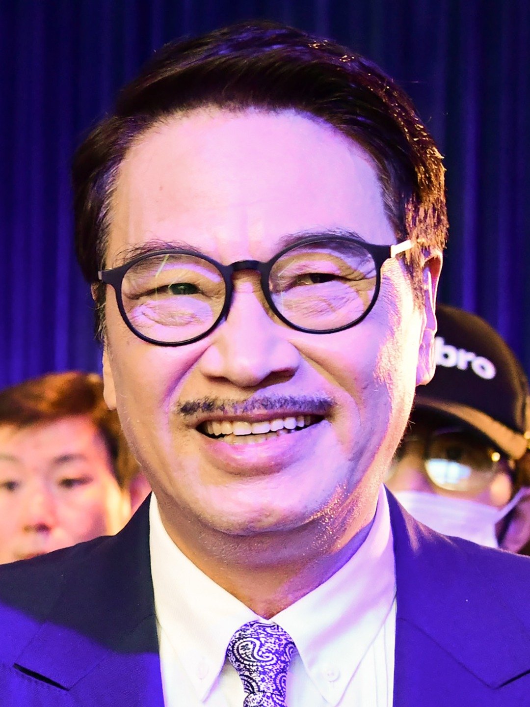 Shun Wang's Instagram, Twitter & Facebook on IDCrawl