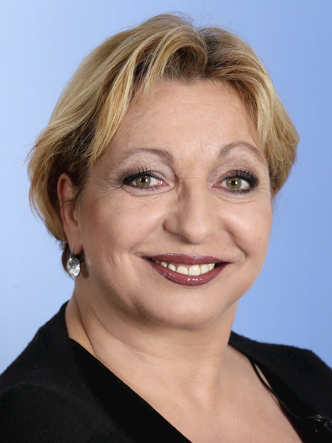 Manon Straché Pictures - Rotten Tomatoes