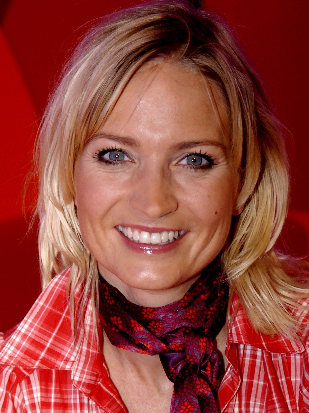 Annette Heick Pictures - Rotten Tomatoes