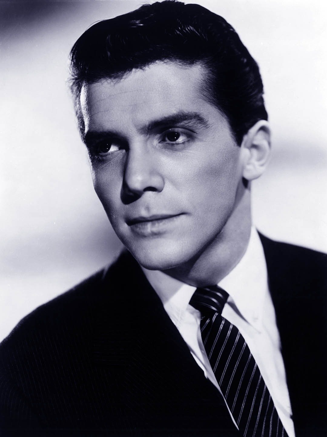 Lee Patterson Pictures - Rotten Tomatoes