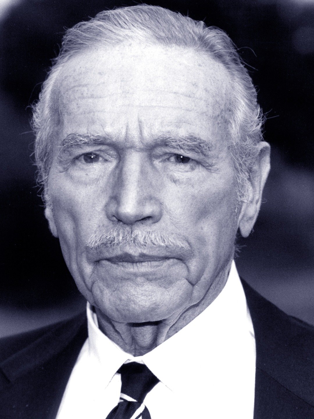 Wolfgang Preiss Pictures - Rotten Tomatoes