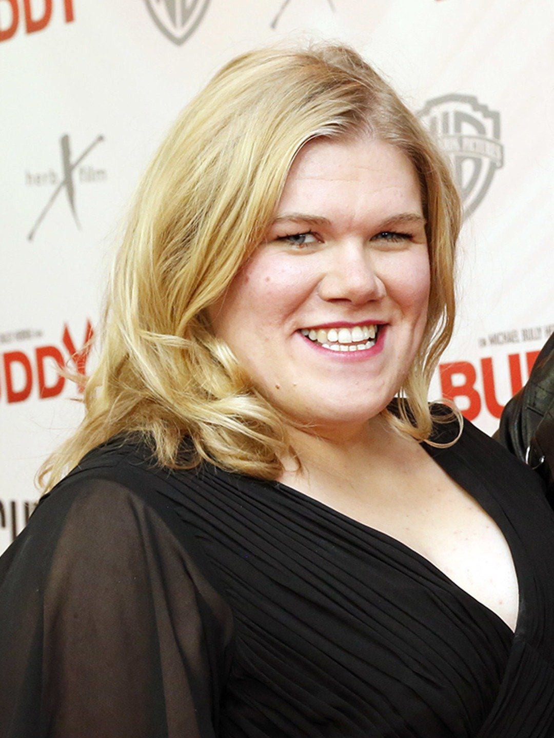 Gisa Flake Pictures - Rotten Tomatoes