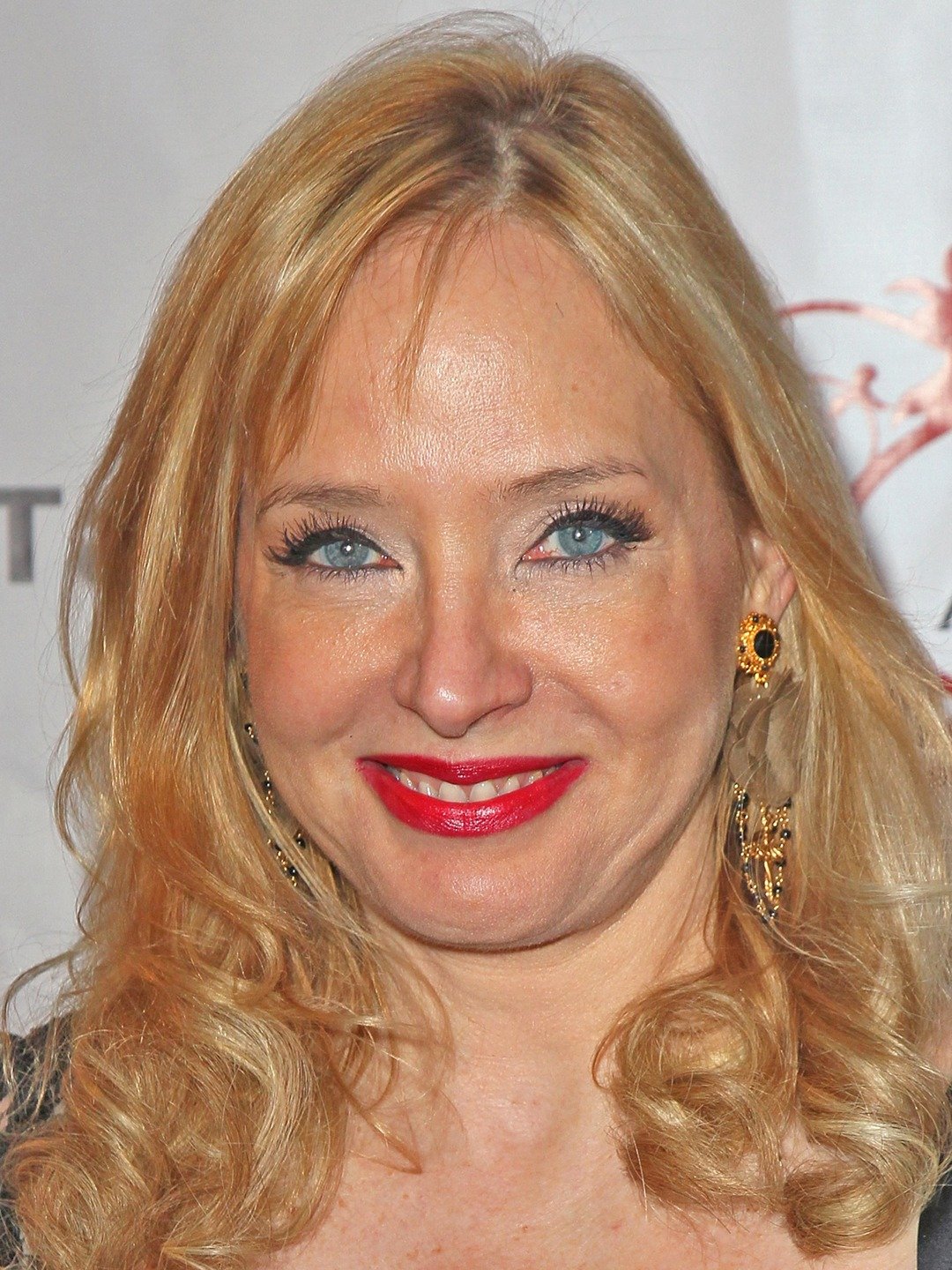 Holly Fulger Pictures - Rotten Tomatoes