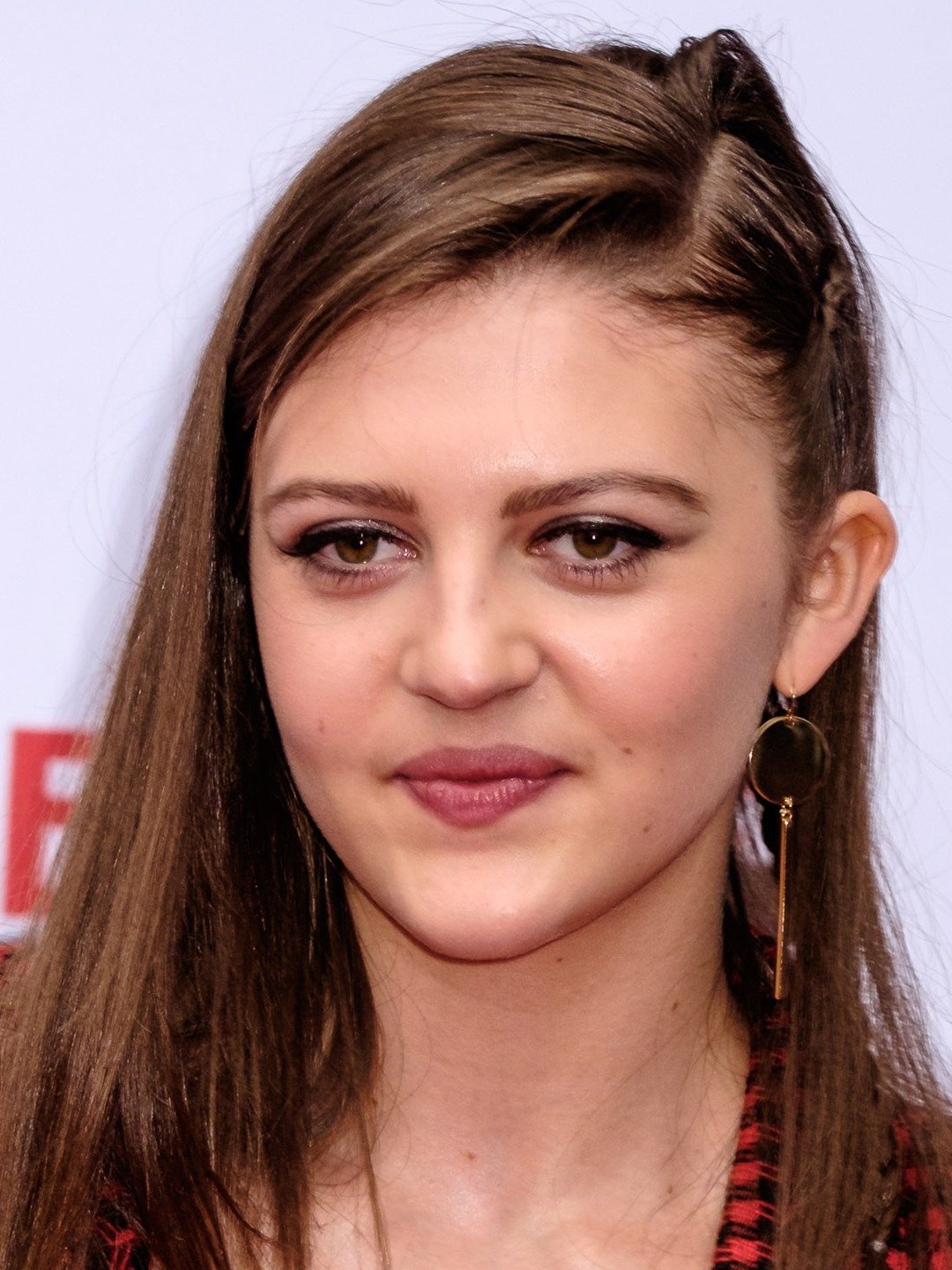 Lara Peake Pictures - Rotten Tomatoes