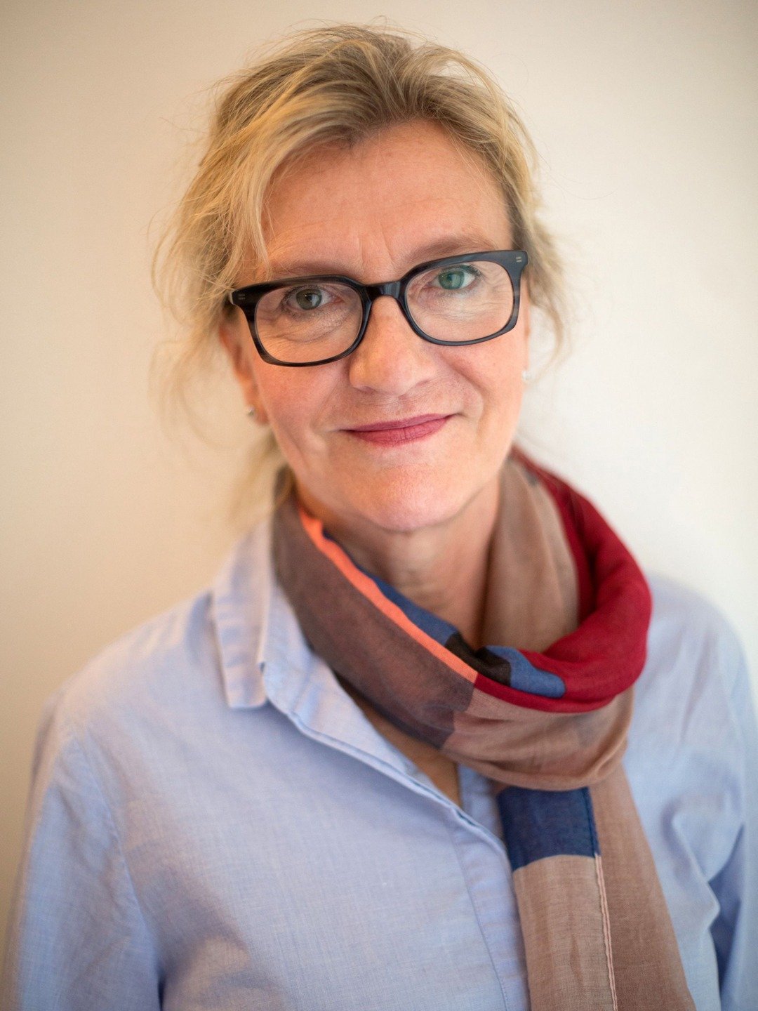 Elizabeth Strout's Instagram, Twitter & Facebook on IDCrawl