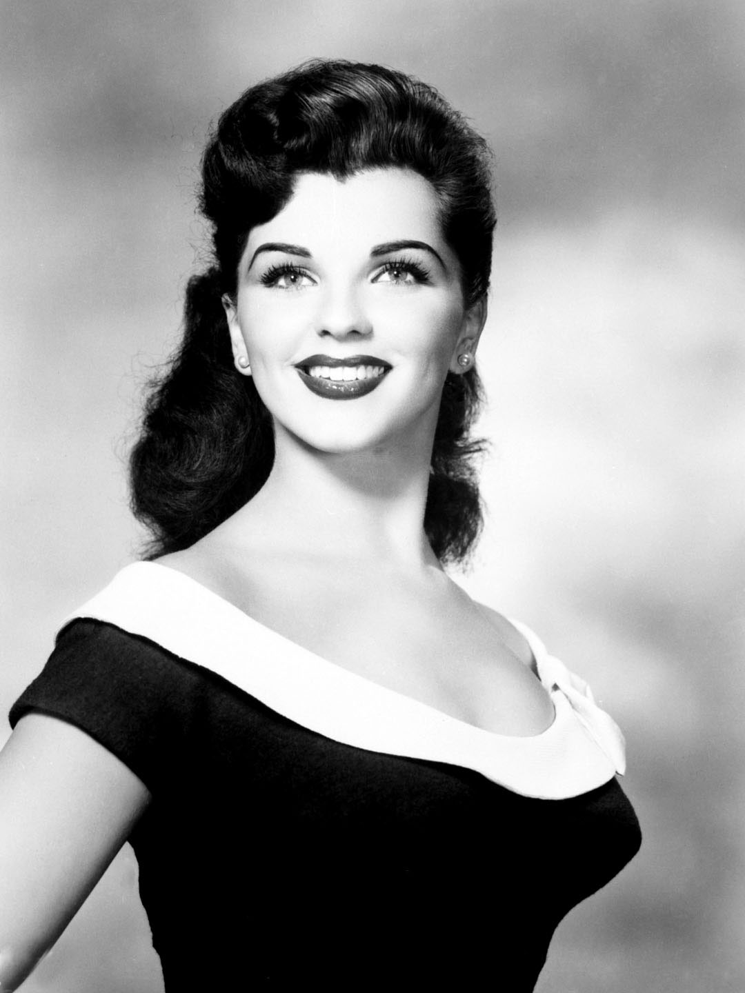 Lisa Gaye Pictures - Rotten Tomatoes