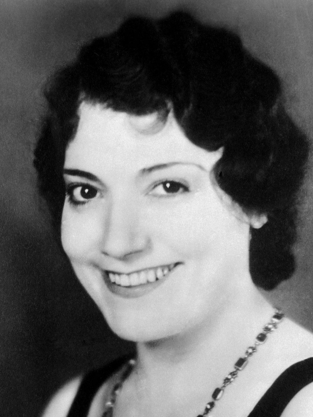 Alice Gentle Pictures - Rotten Tomatoes