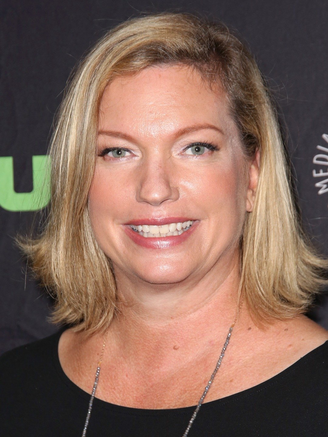 Sarah Dunn's Instagram, Twitter & Facebook on IDCrawl