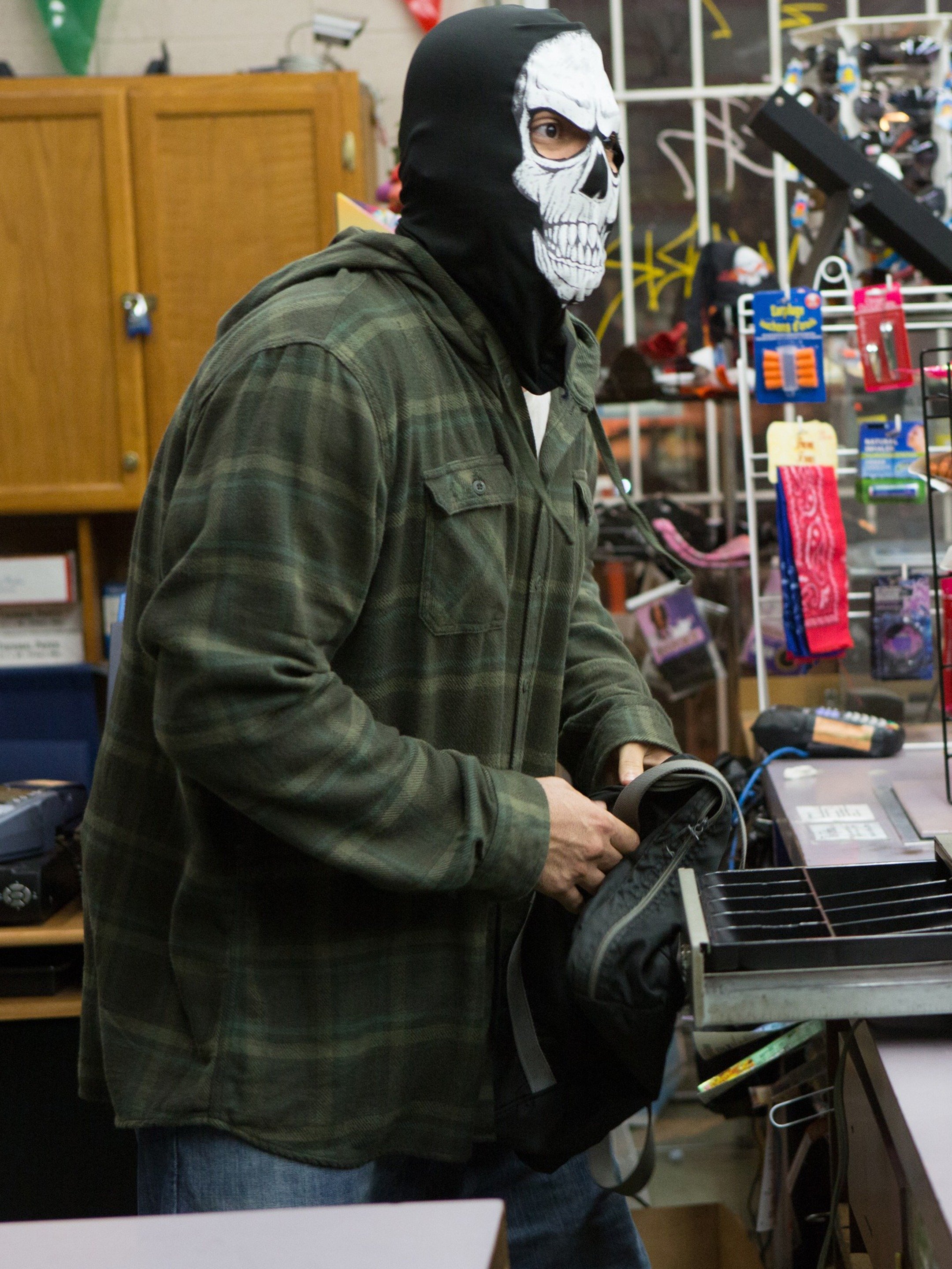 El Cucuy Pictures - Rotten Tomatoes