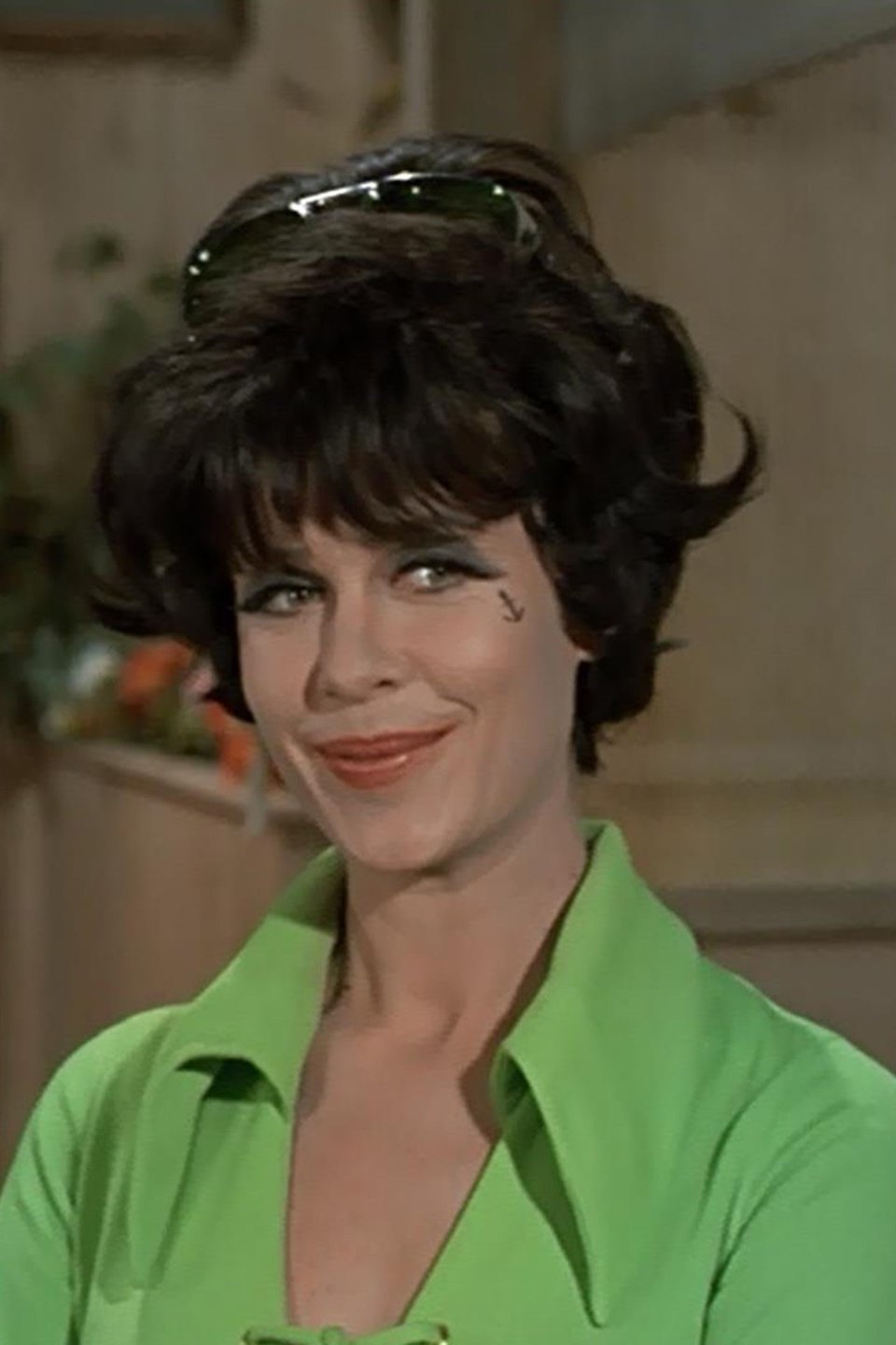 Darrin on a Pedestal Pictures - Rotten Tomatoes