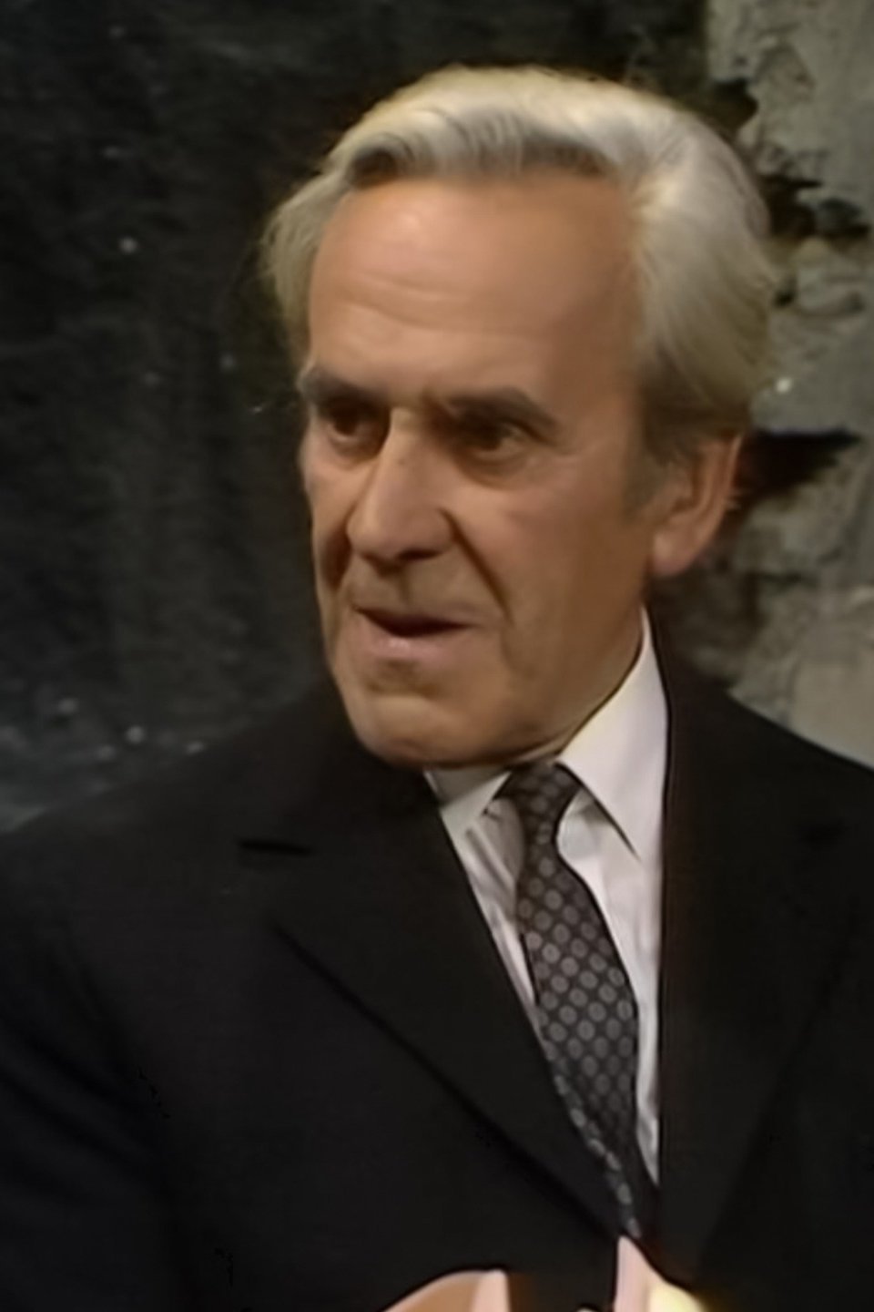 The Honourable Man Pictures - Rotten Tomatoes