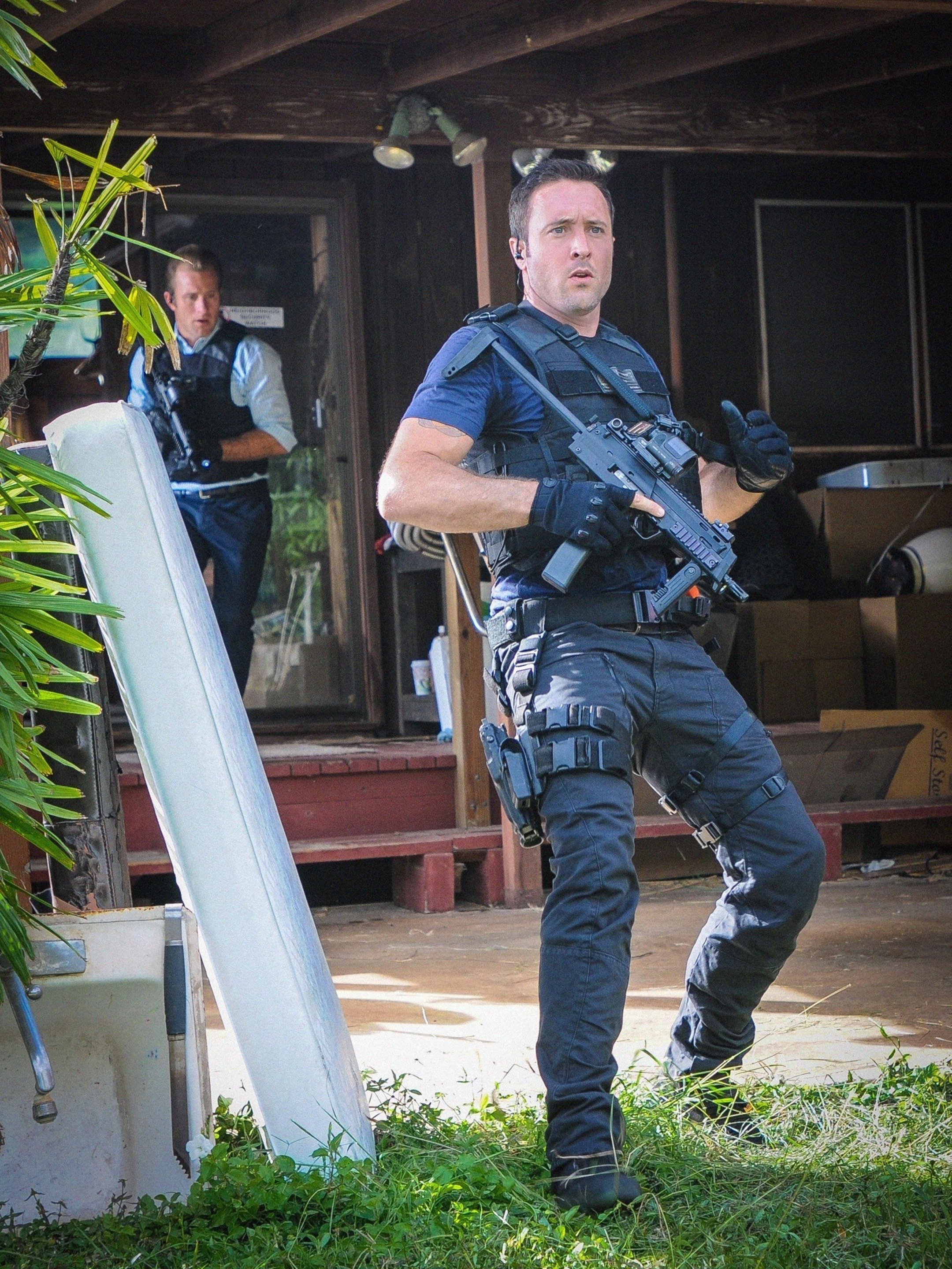 Poina 'ole Pictures - Rotten Tomatoes