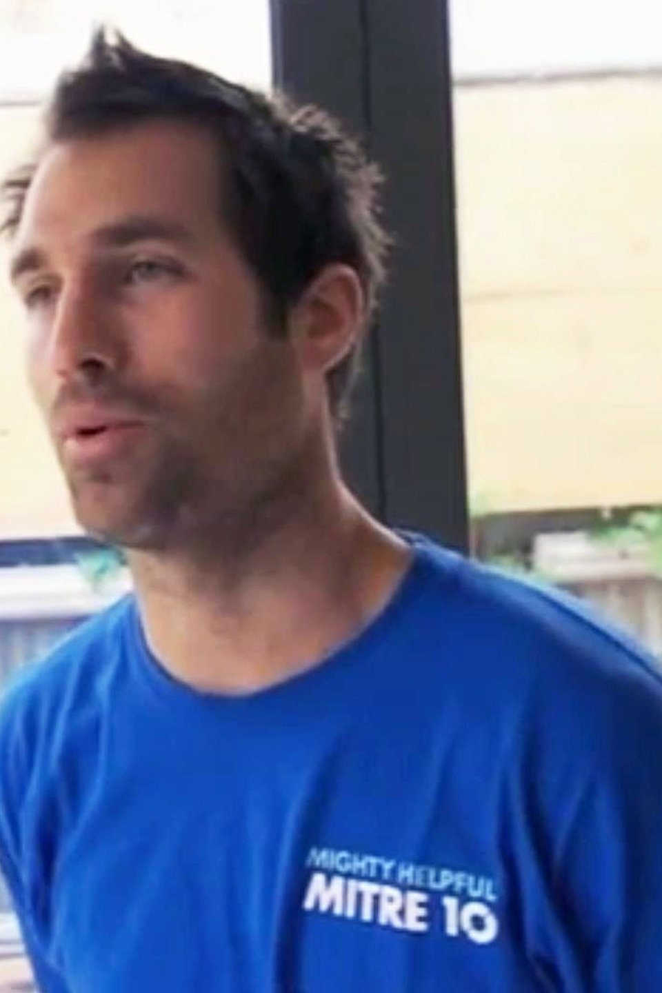 Scott & Shelly walk around The Block Pictures - Rotten Tomatoes