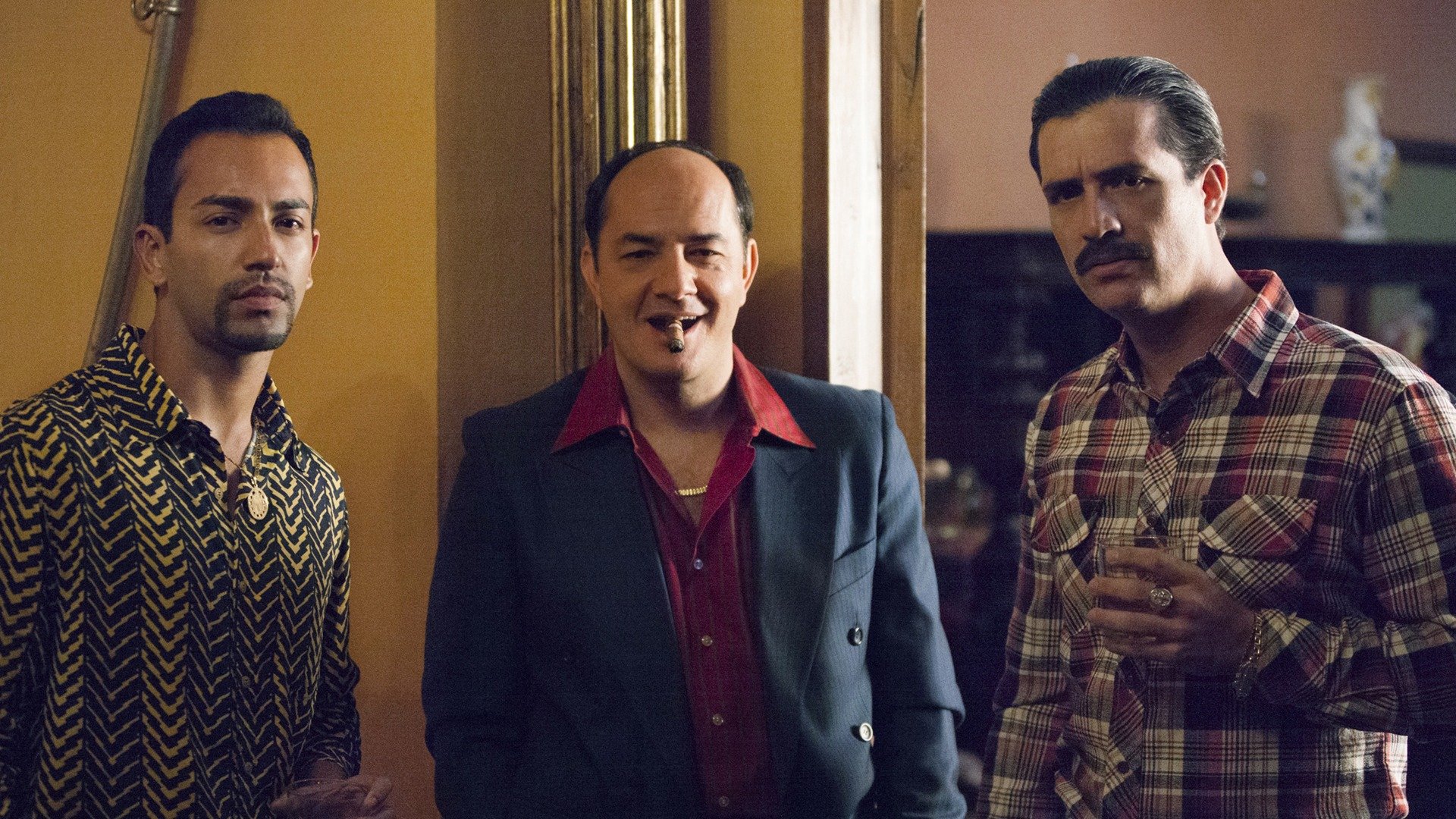 Narcos - Trailers & Videos - Rotten Tomatoes