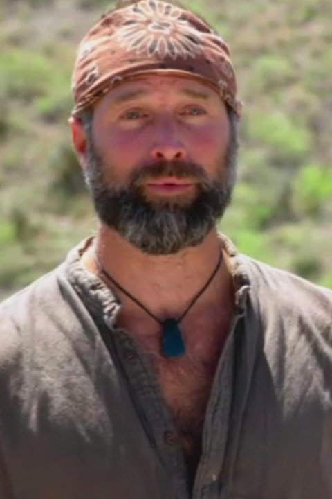 Escape and Evade Pictures - Rotten Tomatoes