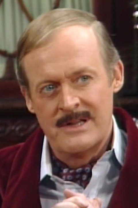 Father Christmas Pictures - Rotten Tomatoes