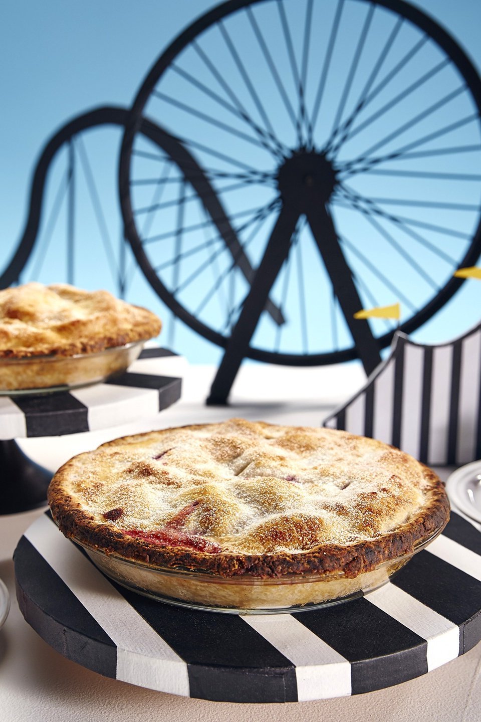 Amusement Park Pies Pictures - Rotten Tomatoes