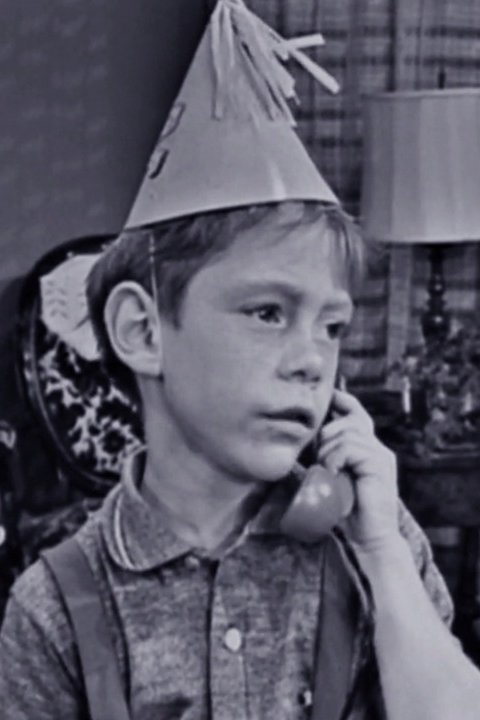 Long Distance Call Pictures - Rotten Tomatoes