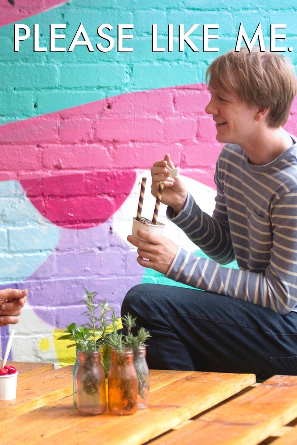 Please Like Me: Season 4 Pictures - Rotten Tomatoes