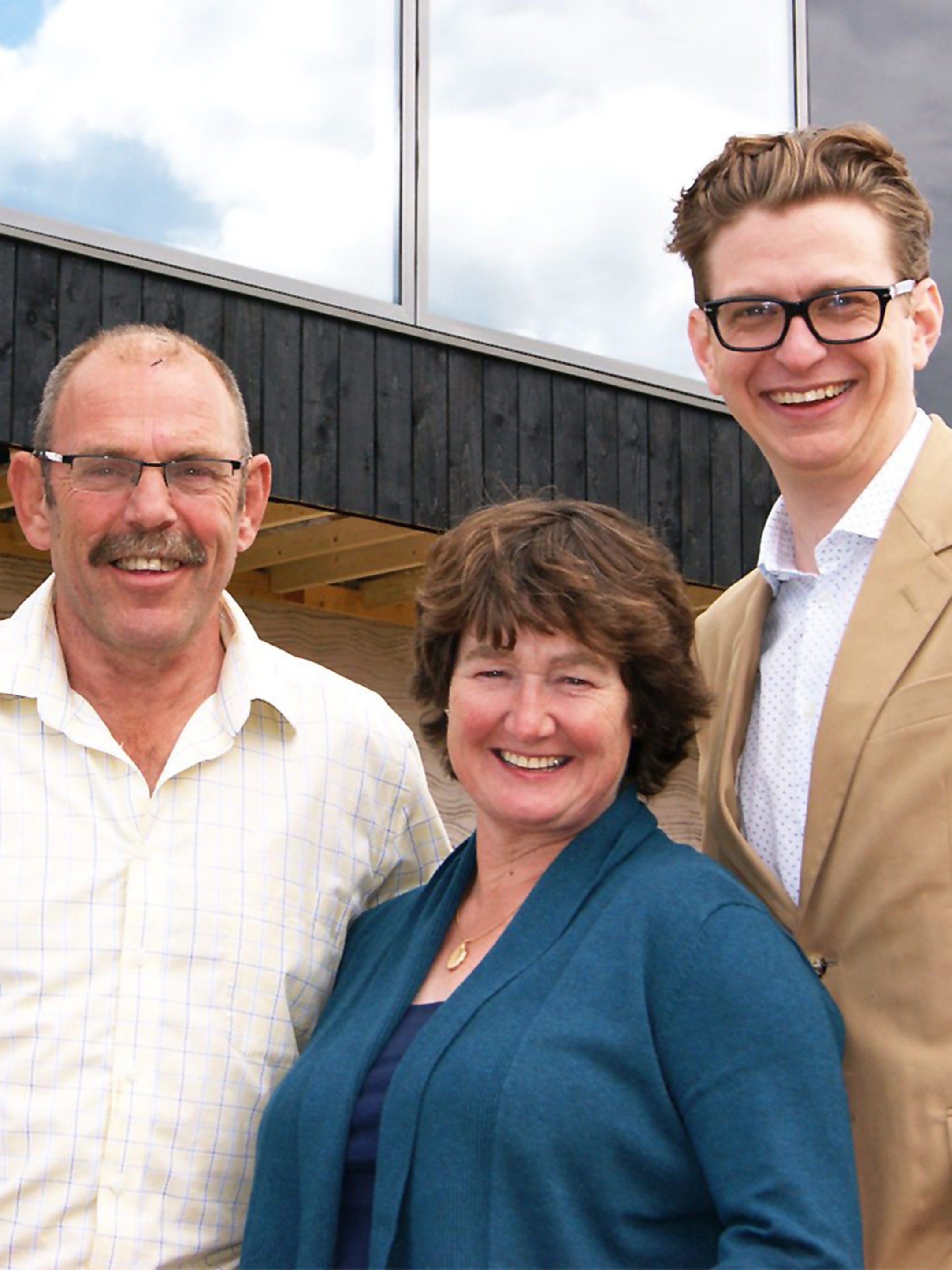 Lesley & Kevin/Sue & Tim Pictures - Rotten Tomatoes