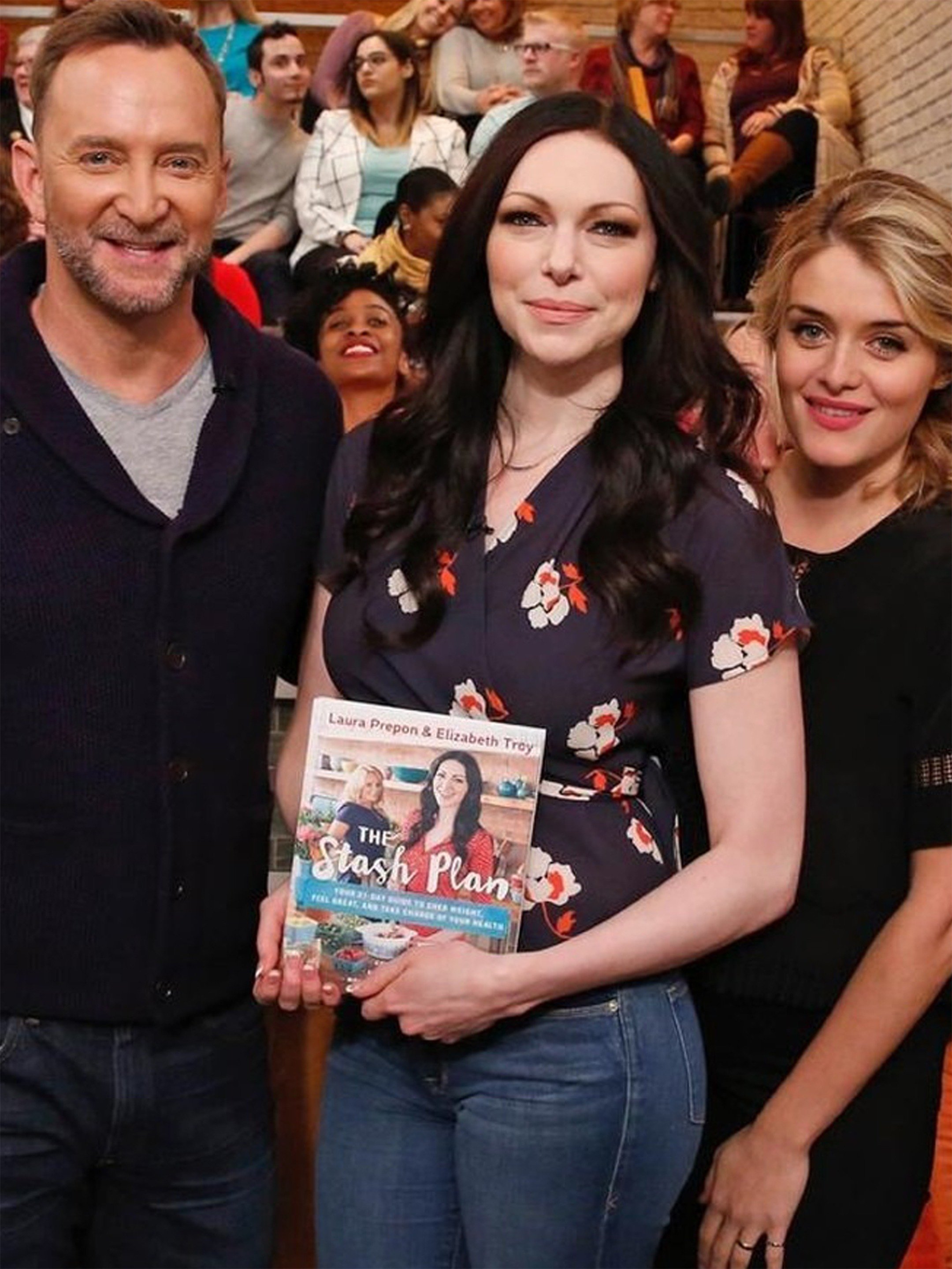 All-American Party Plates Pictures - Rotten Tomatoes