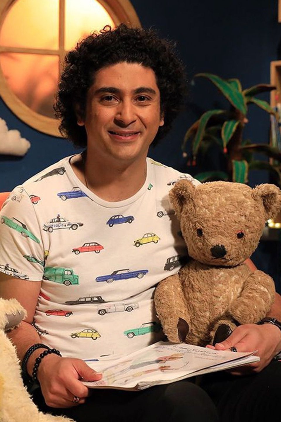 Osamah Sami: We're Going On A Bear Hunt Pictures - Rotten Tomatoes