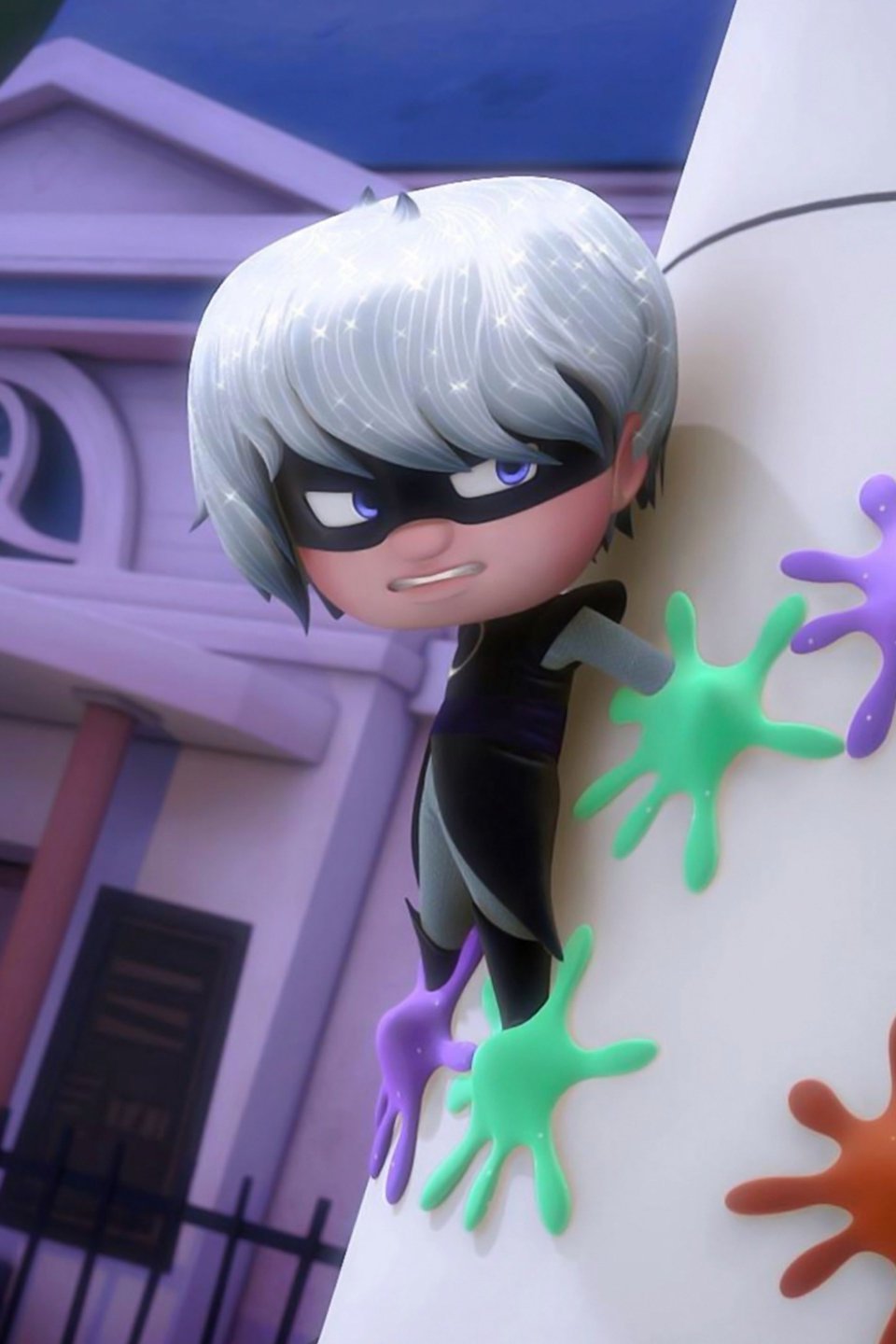 Ninja Moths; Who's Got the Owl Power? Pictures - Rotten Tomatoes