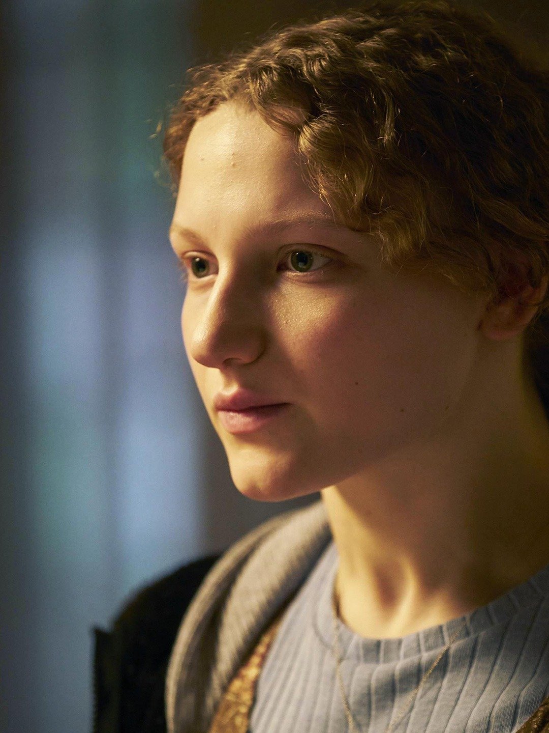 Kiss Me First - Trailers & Videos - Rotten Tomatoes