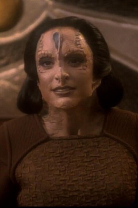 Second Skin Pictures - Rotten Tomatoes