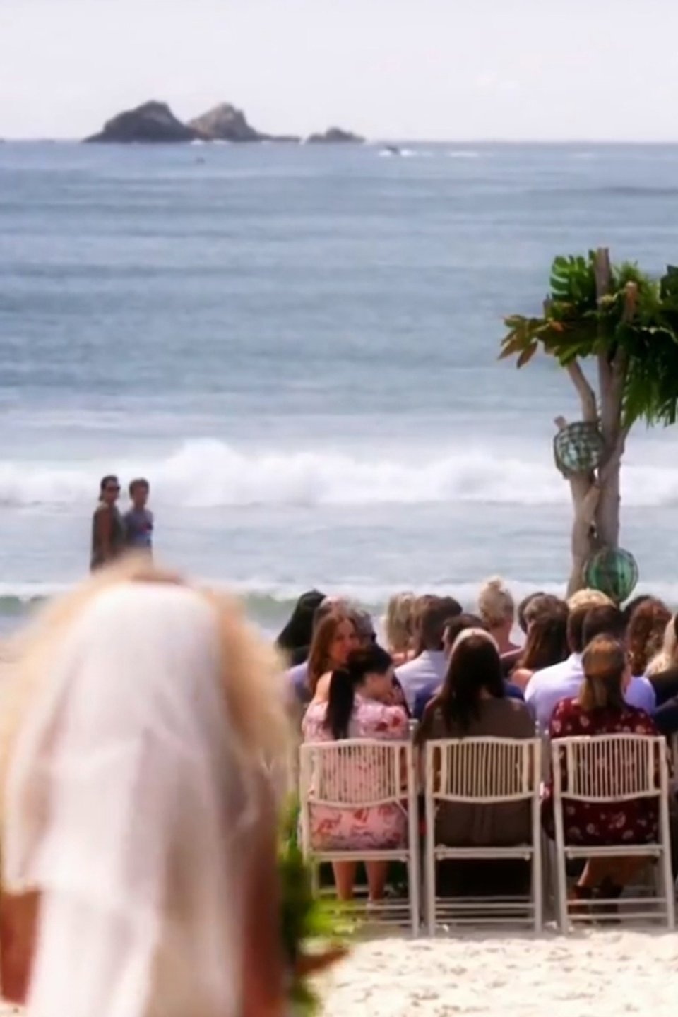 Australia: Season 6, Episode 3 Pictures - Rotten Tomatoes