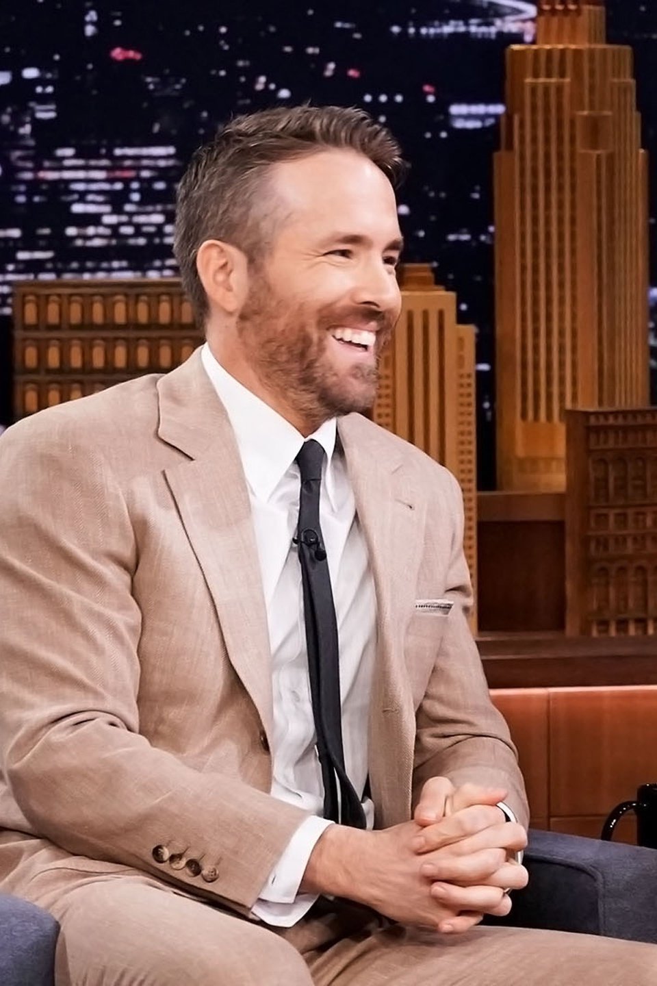 Ryan Reynolds; Rosie Huntington-Whiteley; Protoje Pictures - Rotten ...