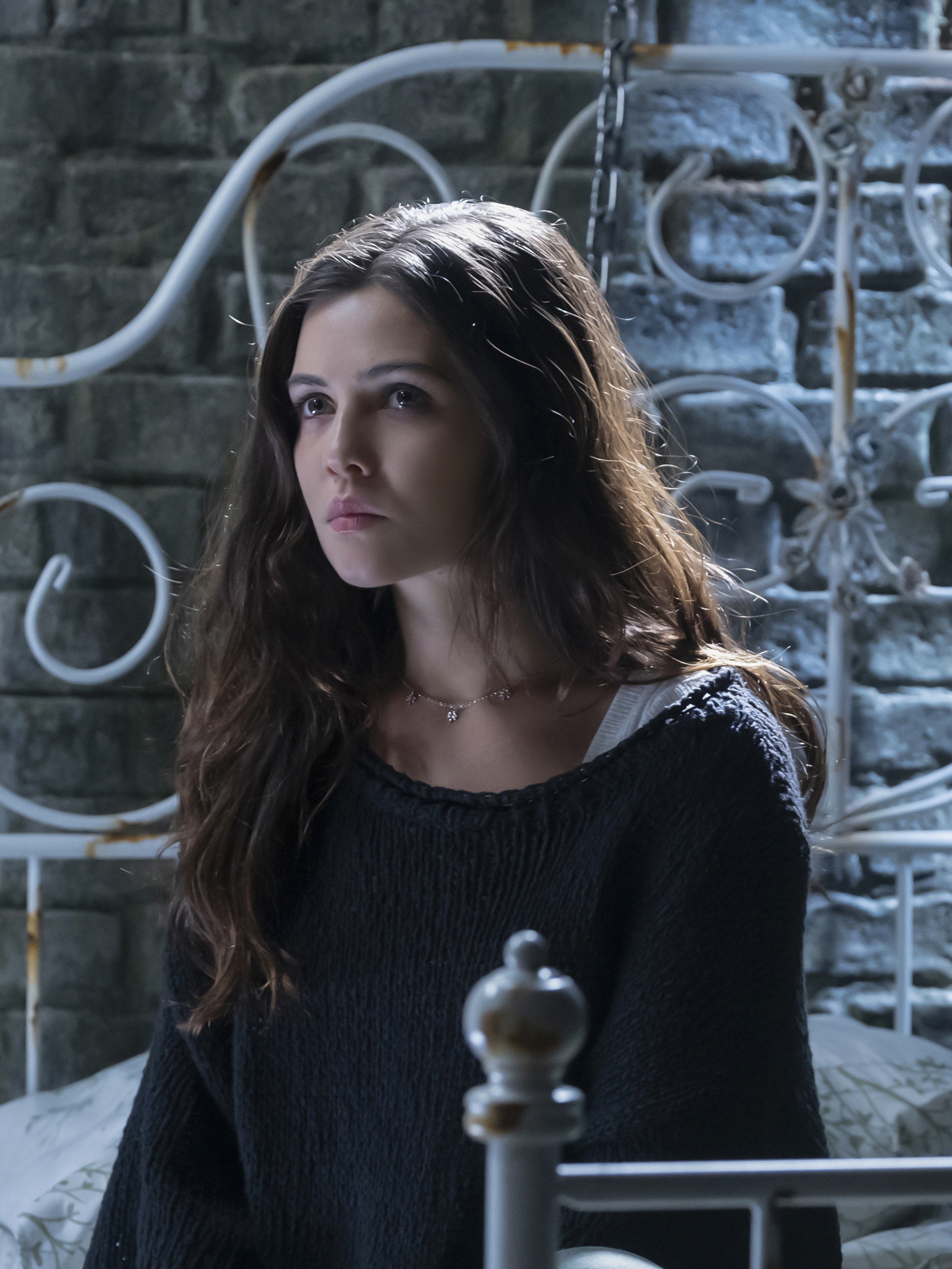 New Pages Pictures - Rotten Tomatoes